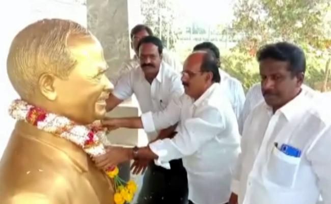 వైయ‌స్ఆర్ ఆశీర్వాదం తీసుకున్నా | YSR Congress Party