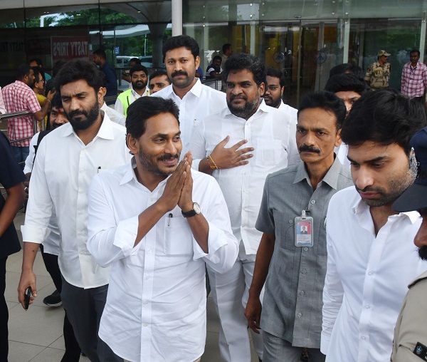 వైయ‌స్ఆర్‌సీపీ శ్రేణుల్లో నూత‌నోత్సాహం | YSR Congress Party